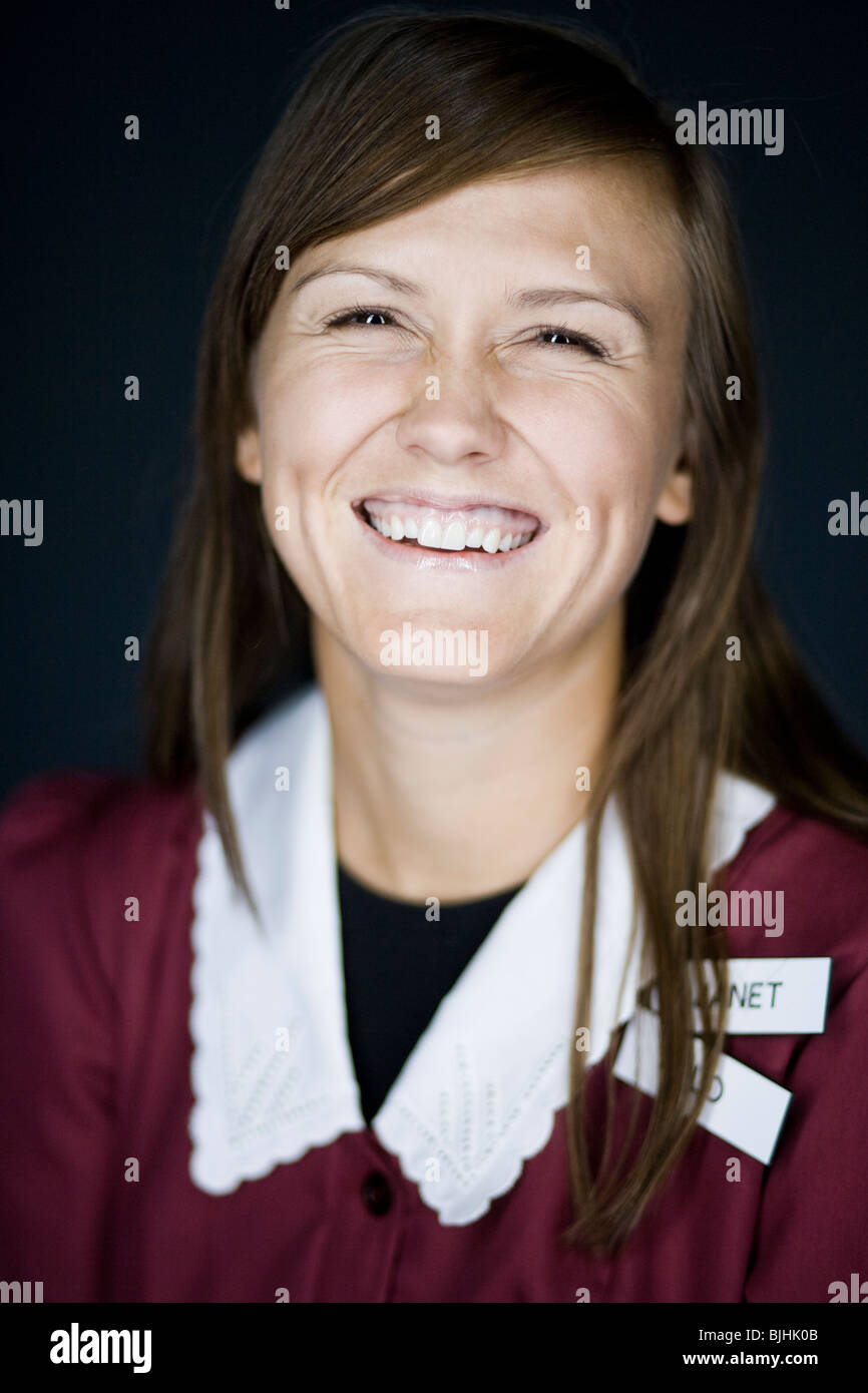 Kellnerin uniform -Fotos und -Bildmaterial in hoher Auflösung – Alamy