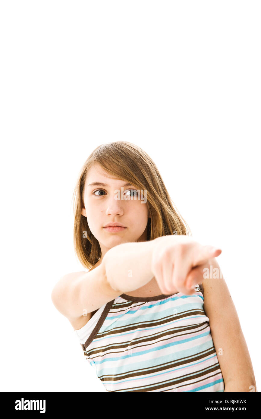 Ein Mädchen zeigen ernst mit dem Zeigefinger nach vorn Stockfotografie ...