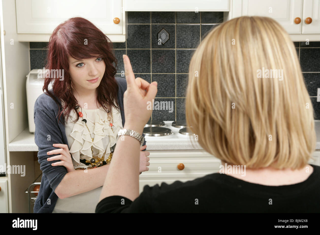 Mother Daughter Argue Conflict Stockfotos und -bilder Kaufen - Alamy