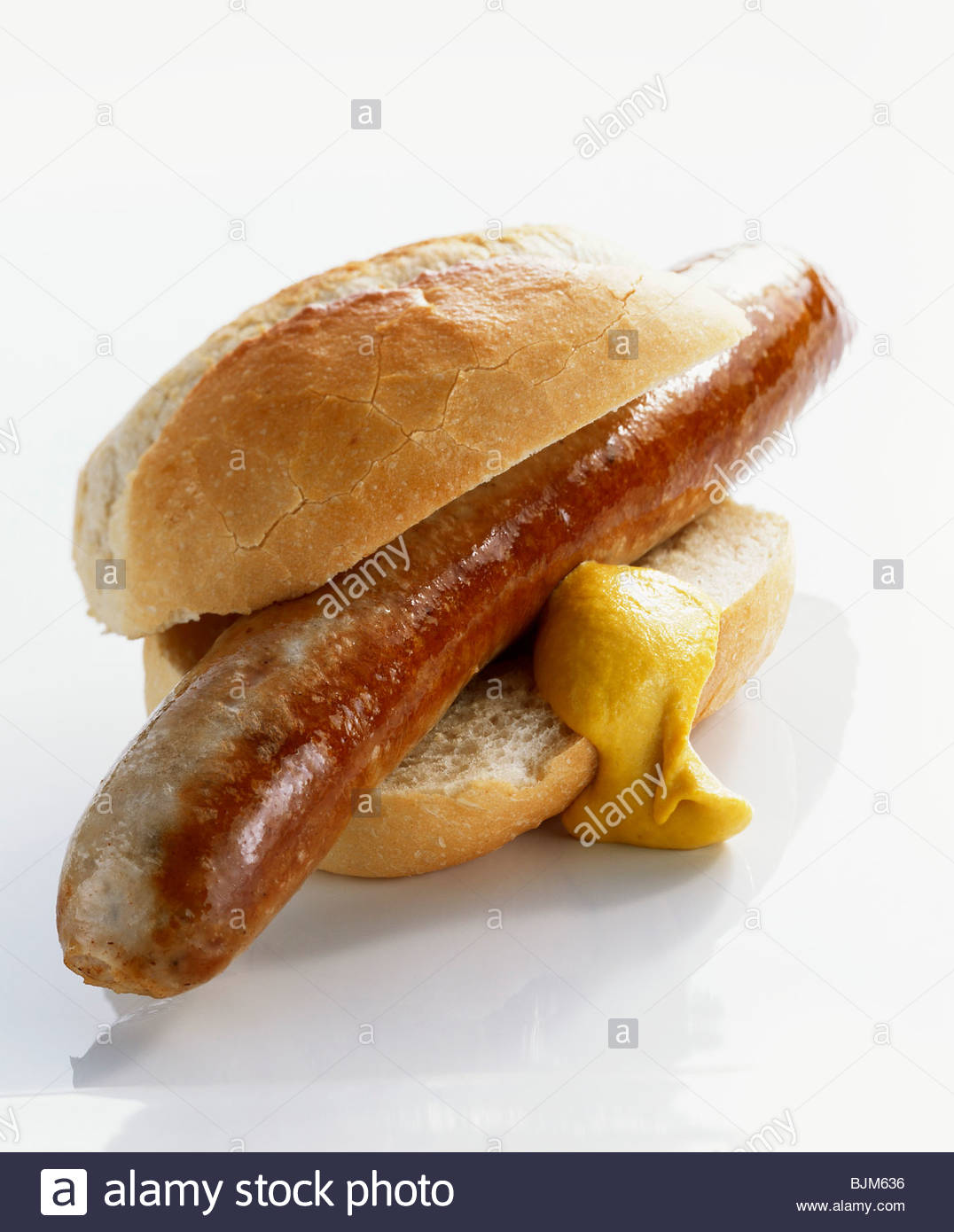 Bratwurst Bread Roll Stockfotos & Bratwurst Bread Roll Bilder - Alamy