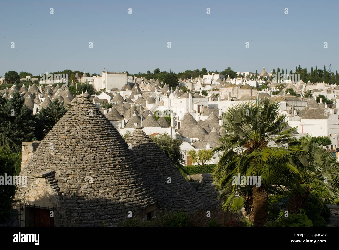 Italien, Apulien, Alberobello, UNESCO Weltkulturerbe, Trulli | Italien ...