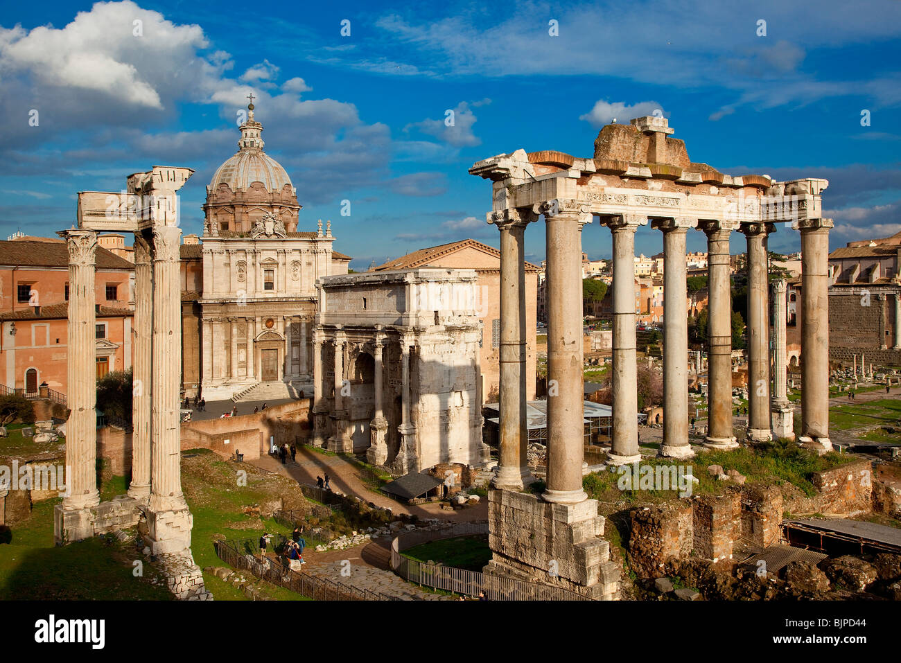 Rome temple of saturn -Fotos und -Bildmaterial in hoher Auflösung – Alamy