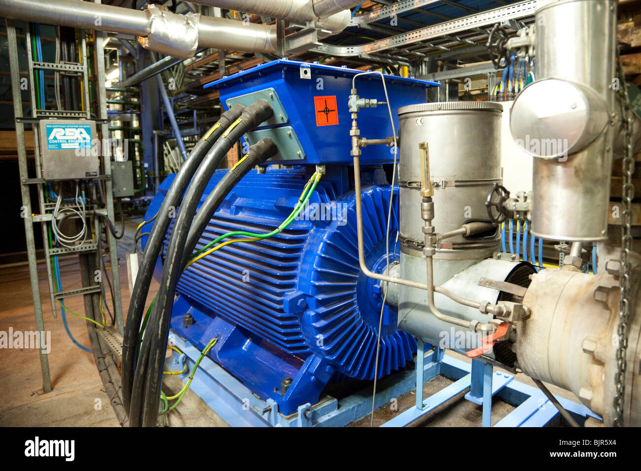 Elektrischer motor -Fotos und -Bildmaterial in hoher Auflösung - Seite ...