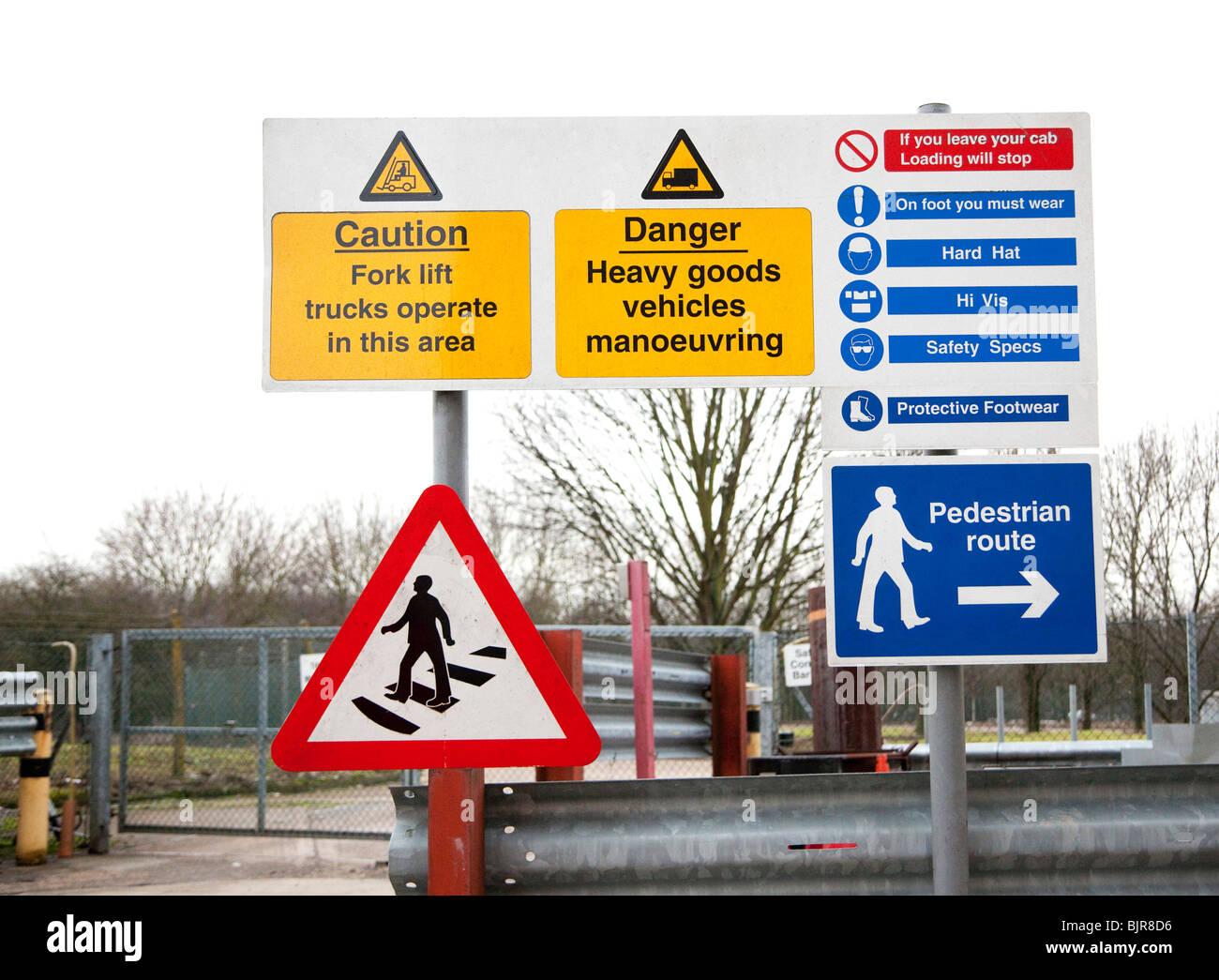 Fabrik Sicherheit Warnzeichen im Vereinigten Königreich Stockfotografie ... Fabrik Sicherheit Warnzeichen im Vereinigten Königreich Stockfotografie ...