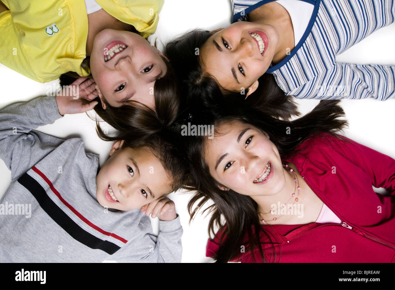 Kinder unter 12 jahren -Fotos und -Bildmaterial in hoher Auflösung – Alamy