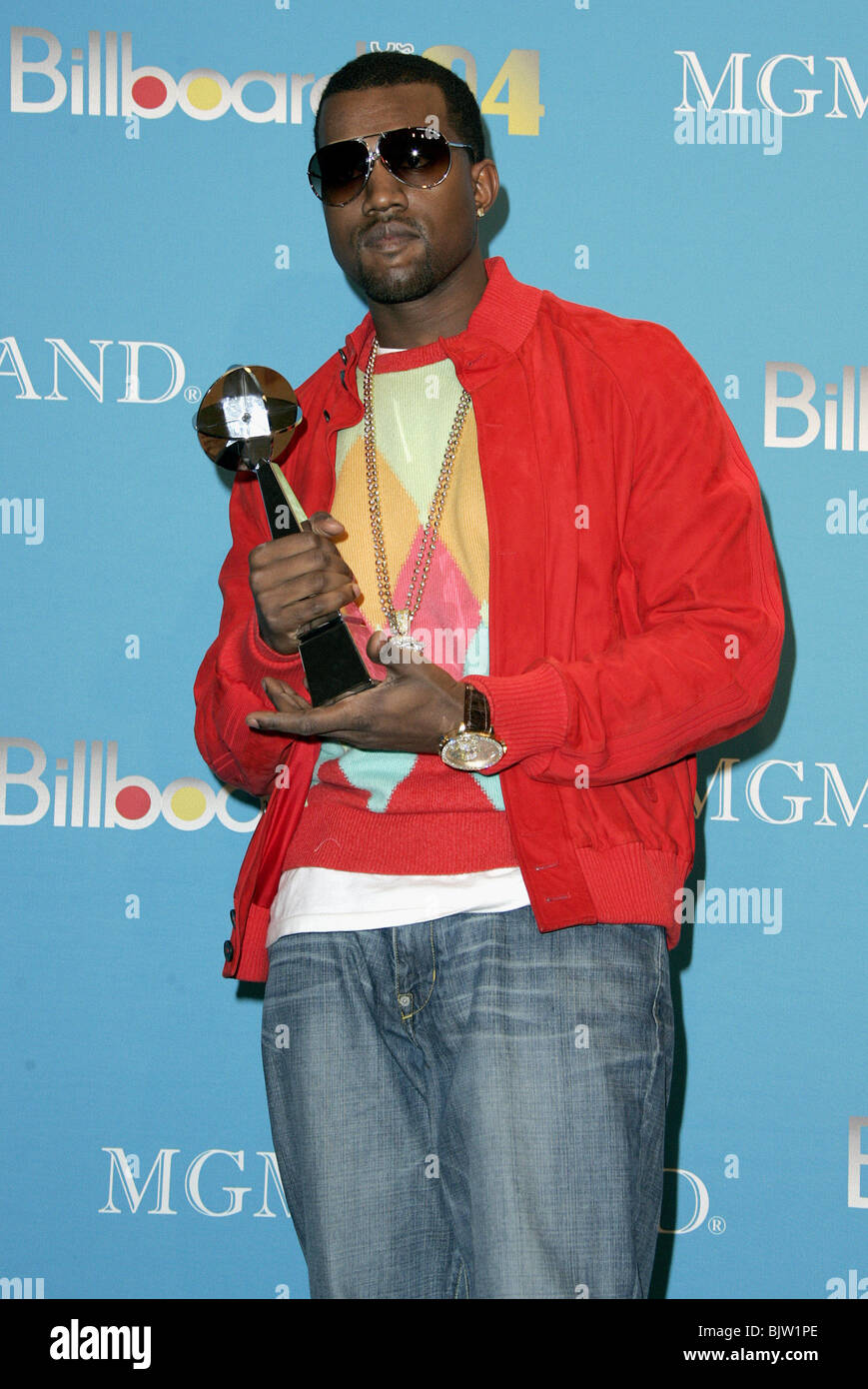 KANYE WEST 2004 BILLBOARD MUSIC AWARDS MGM GRAND GARDEN ARENA MGM GRAND ...