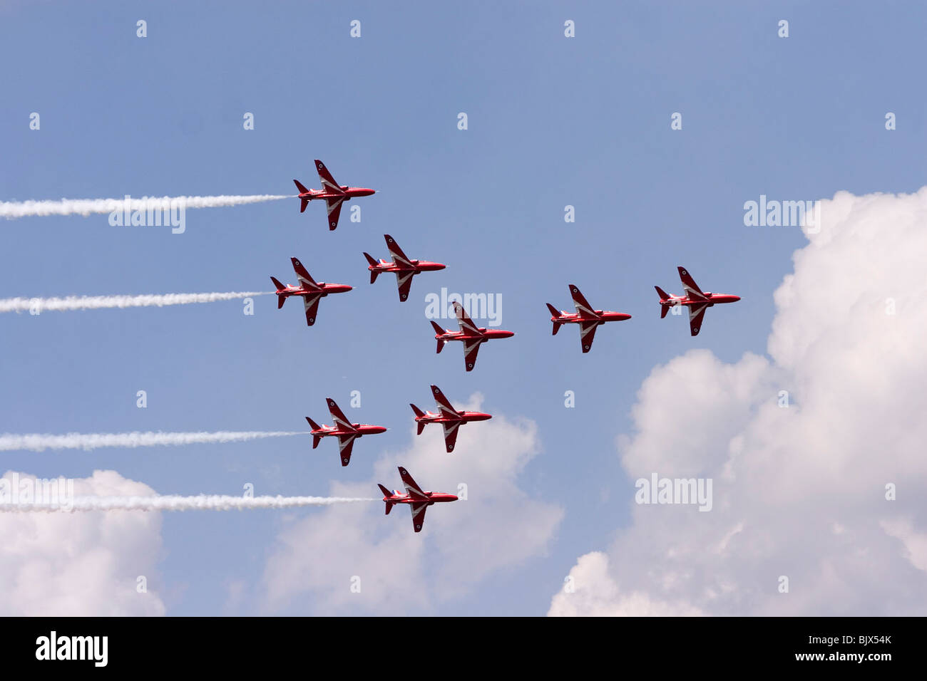 Die roten pfeile zeigen luft -Fotos und -Bildmaterial in hoher ...