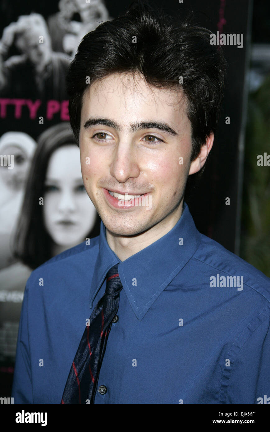 Josh zuckerman -Fotos und -Bildmaterial in hoher Auflösung – Alamy