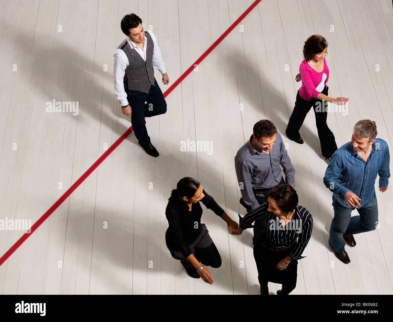Crossing the line -Fotos und -Bildmaterial in hoher Auflösung – Alamy