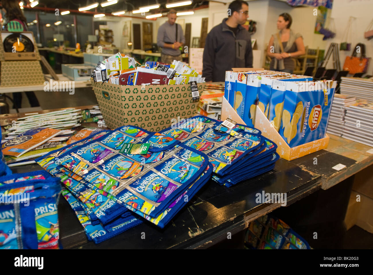 Recycelte ware -Fotos und -Bildmaterial in hoher Auflösung – Alamy