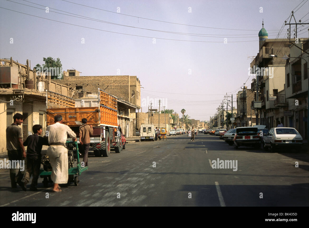 Baghdad street scene -Fotos und -Bildmaterial in hoher Auflösung – Alamy