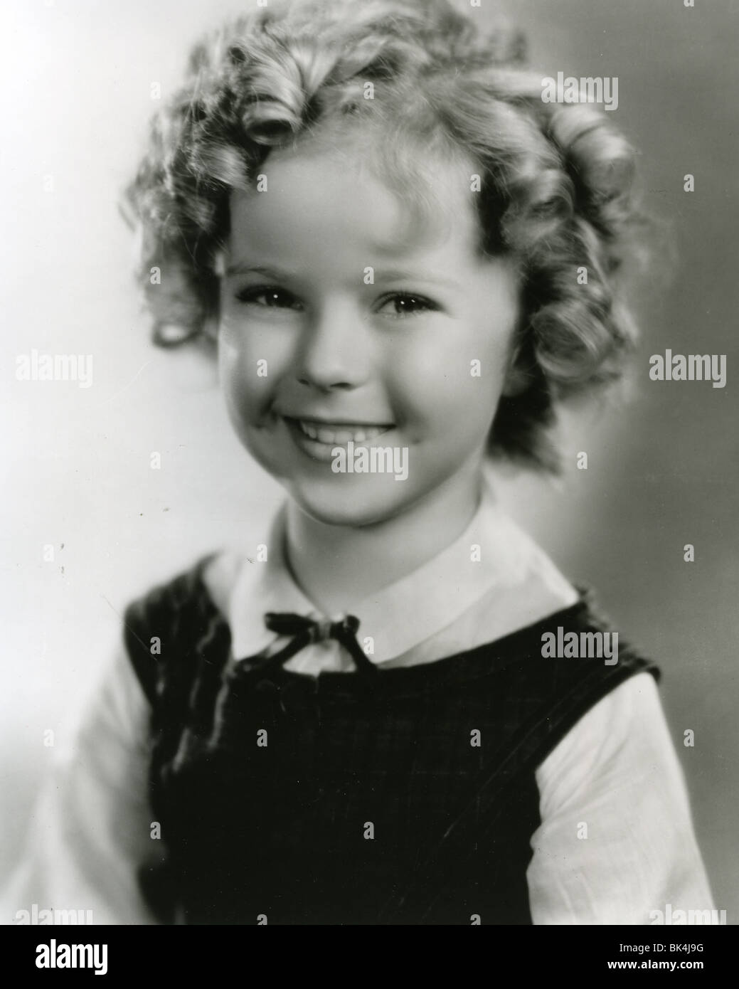 Shirley temple actress 1935 -Fotos und -Bildmaterial in hoher Auflösung – Alamy