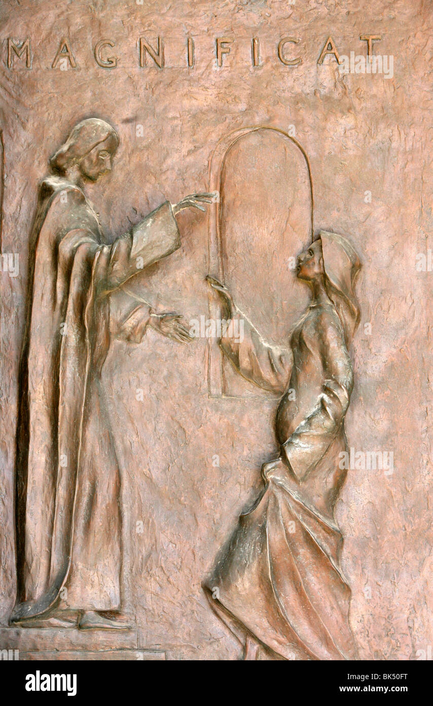 Skulptur, Darstellung der Heimsuchung mit Maria und Elisabeth an der ...