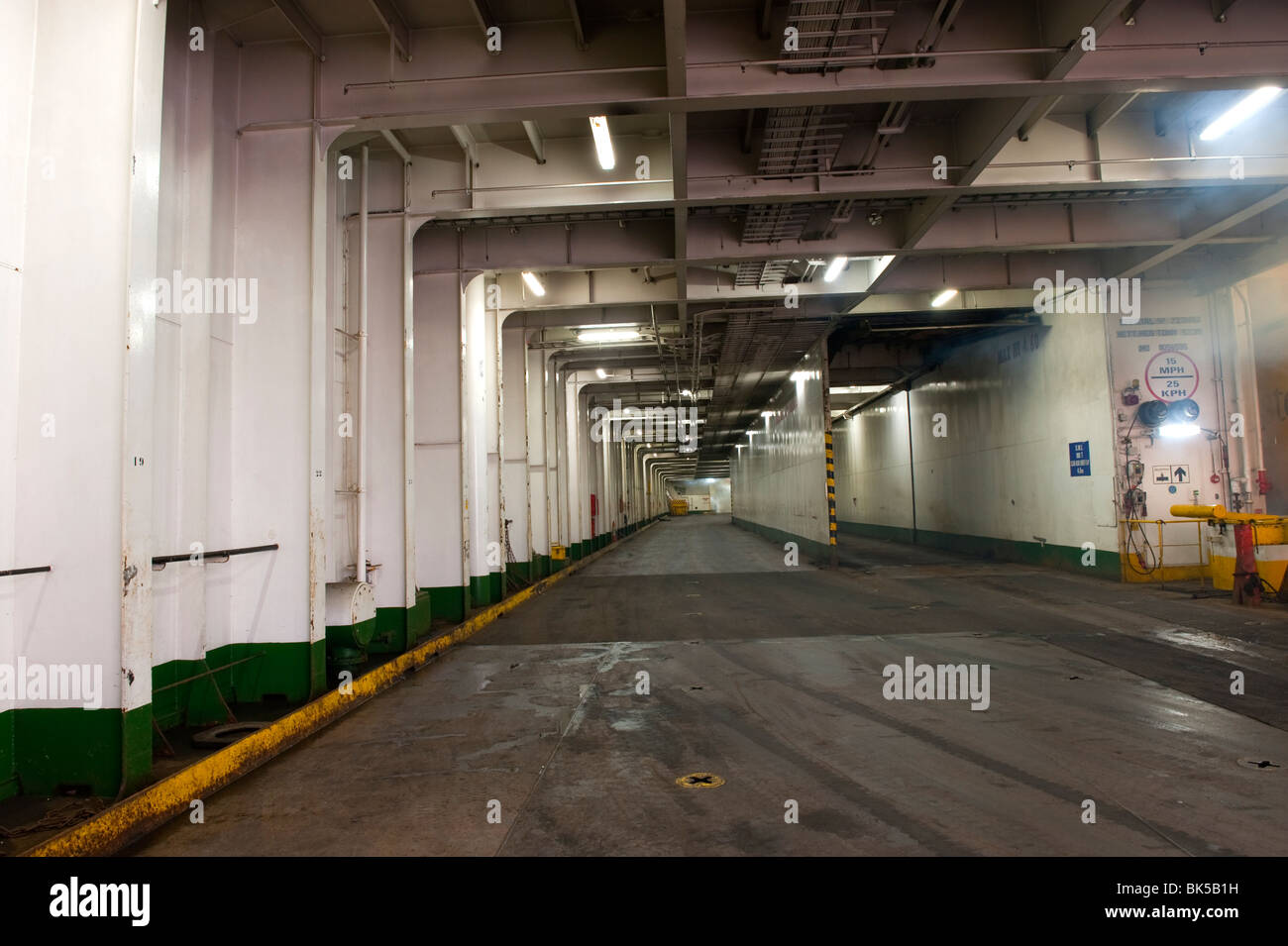 Autofähre innen -Fotos und -Bildmaterial in hoher Auflösung – Alamy