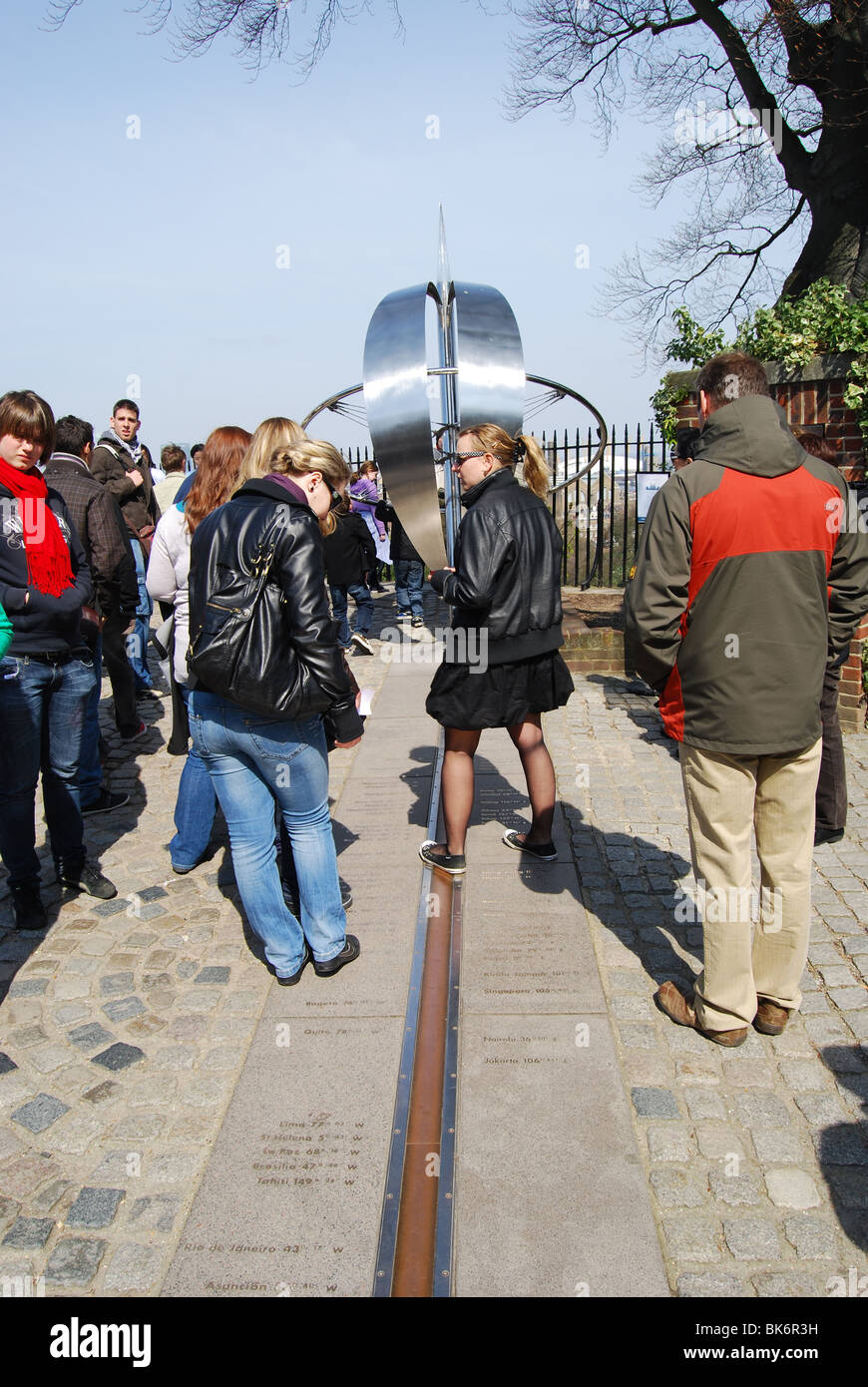 Greenwich meridian -Fotos und -Bildmaterial in hoher Auflösung - Seite ...