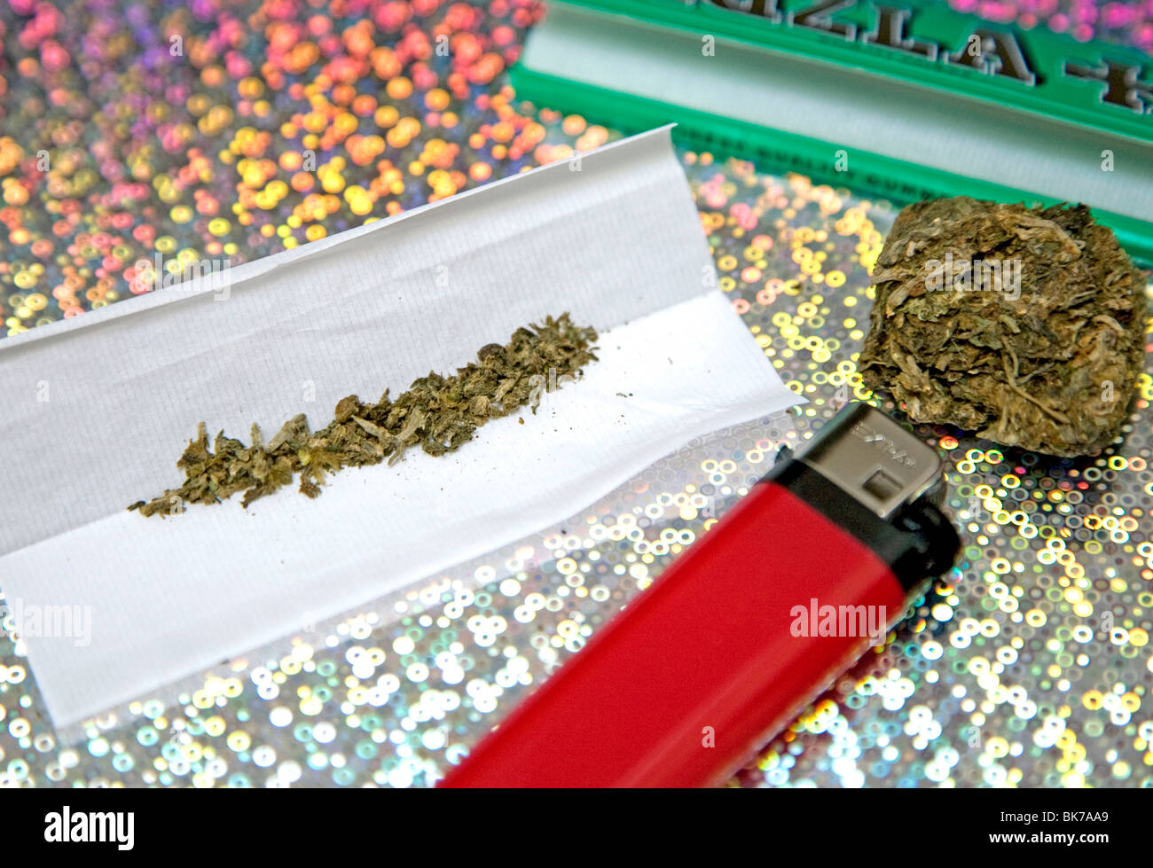 Rizla rolling papers -Fotos und -Bildmaterial in hoher Auflösung – Alamy
