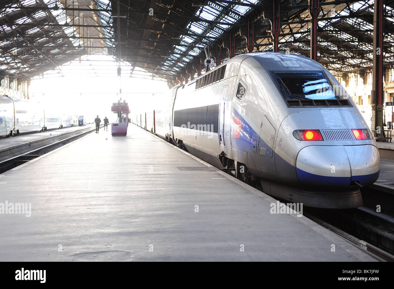 Tgv zug -Fotos und -Bildmaterial in hoher Auflösung – Alamy