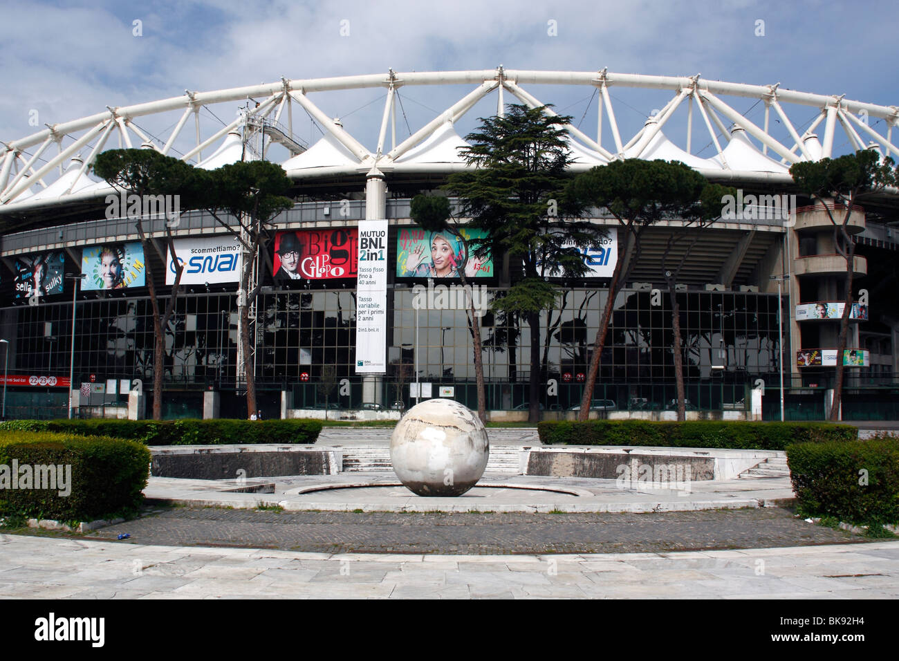 Stadio olimpico -Fotos und -Bildmaterial in hoher Auflösung – Alamy