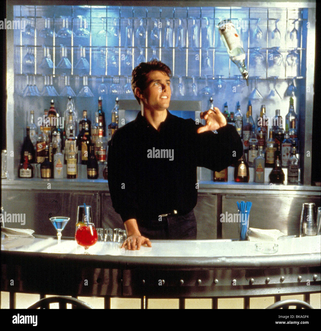 Tom cruise cocktail 1988 -Fotos und -Bildmaterial in hoher Auflösung ...