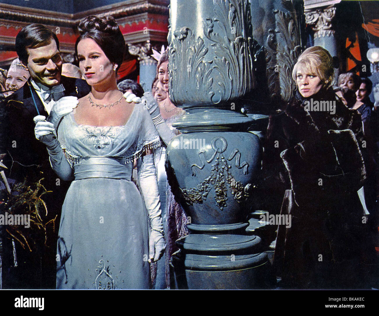 Geraldine chaplin 1965 -Fotos und -Bildmaterial in hoher Auflösung – Alamy