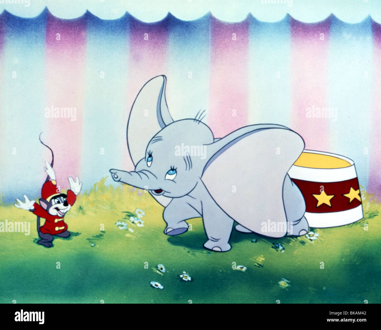 Dumbo disney film Stockfotos und -bilder Kaufen - Alamy