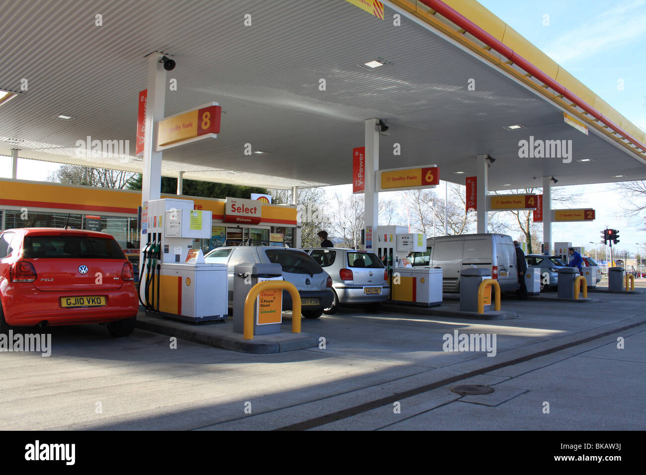 Shell filling station -Fotos und -Bildmaterial in hoher Auflösung – Alamy