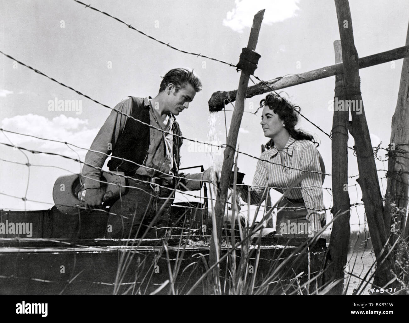 James dean elizabeth taylor giant -Fotos und -Bildmaterial in hoher ...