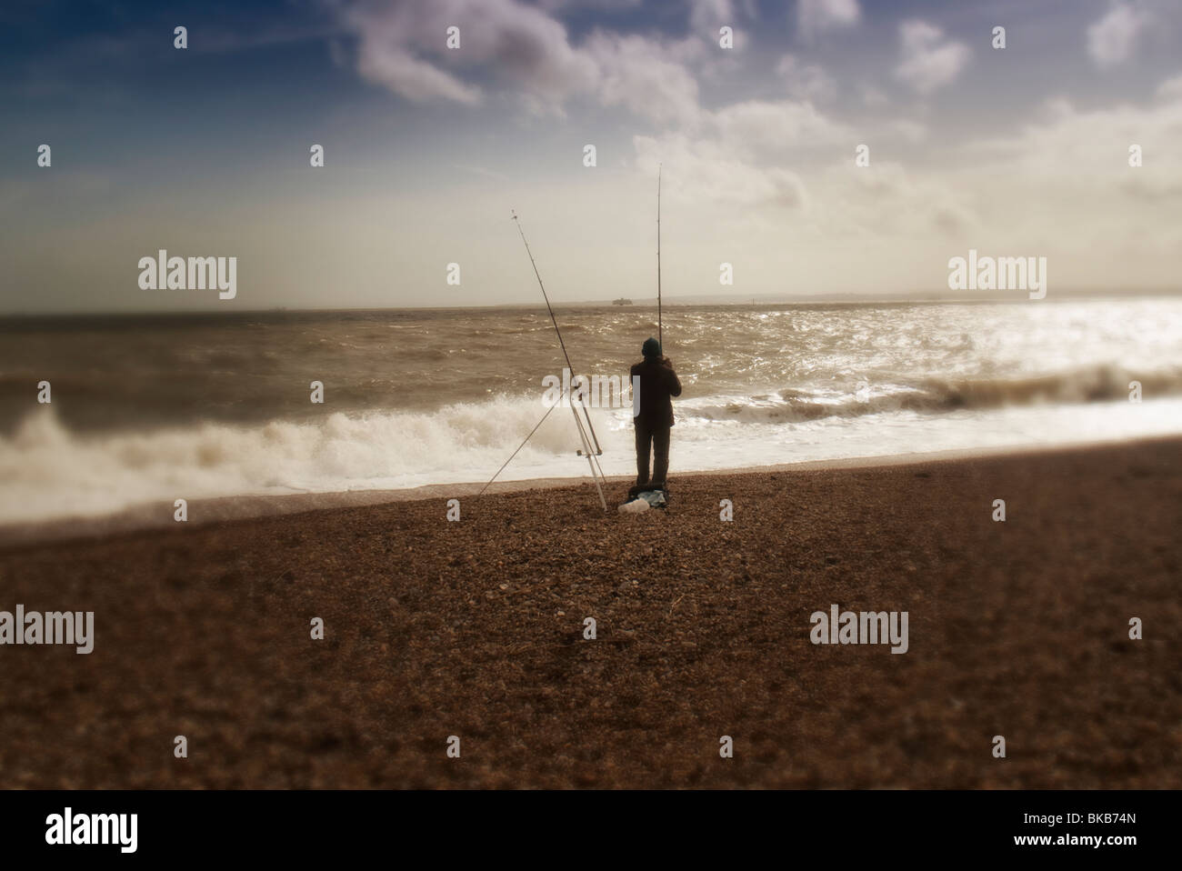 Angeln am strand -Fotos und -Bildmaterial in hoher Auflösung – Alamy