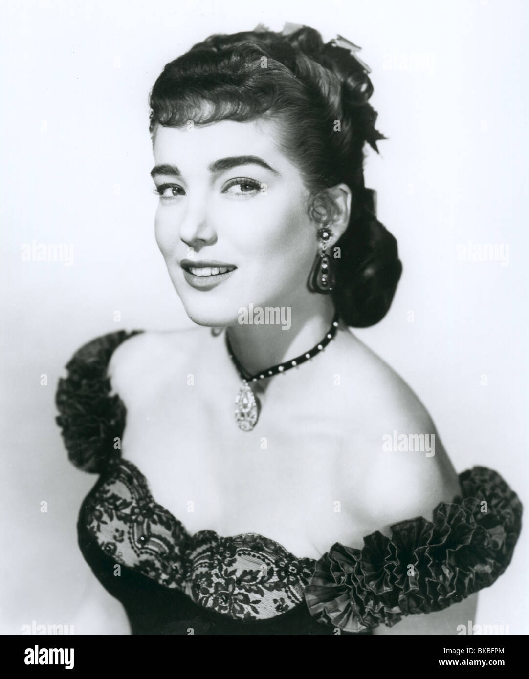 DIE GESETZLOSE BRUT (1952) JULIA ADAMS LWLB 005P L Stockfotografie - Alamy