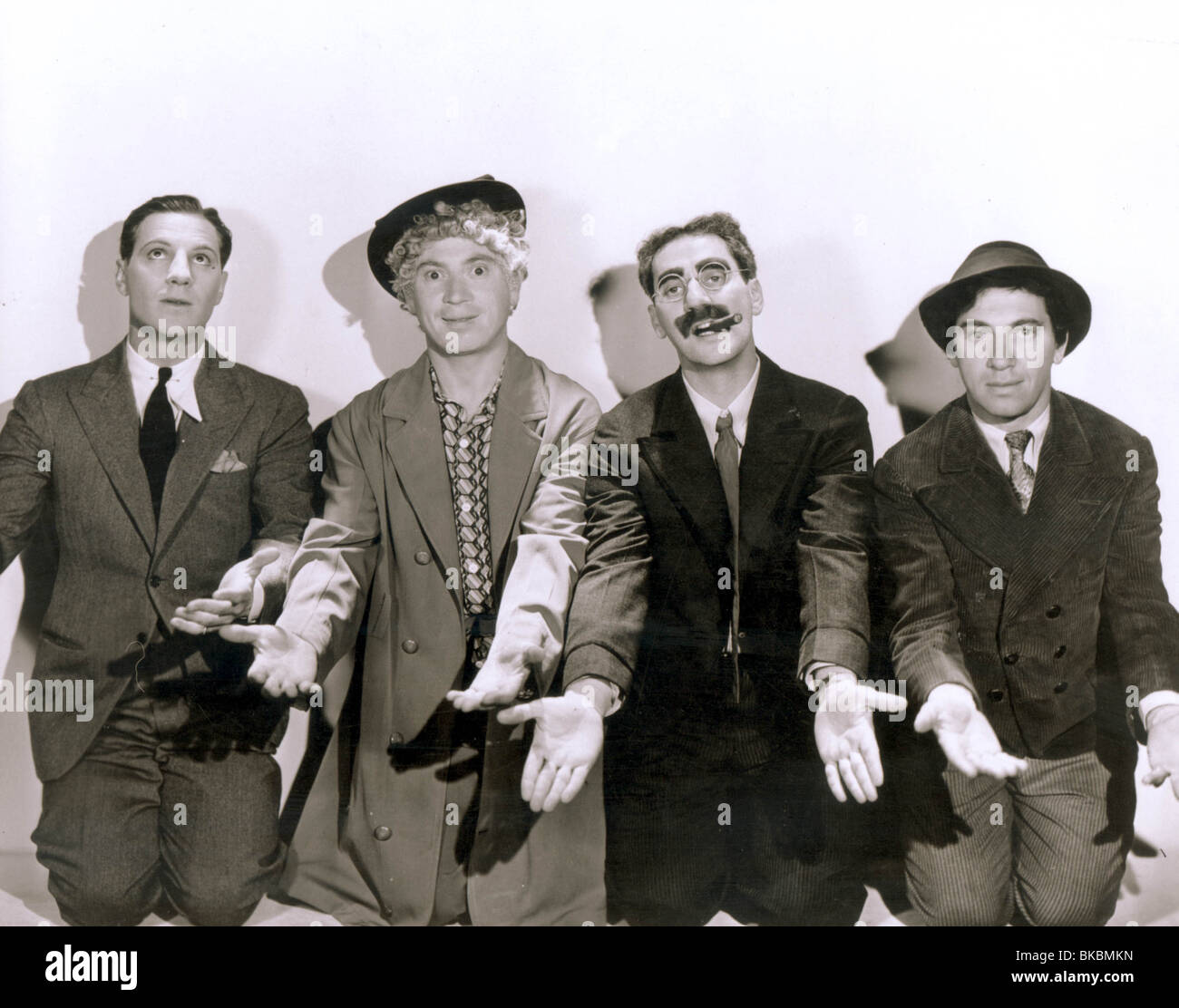 MARX BROTHERS PORTRAIT ZEPPO MARX, HARPO MARX, GROUCHO MARX, CHICO MARX ...