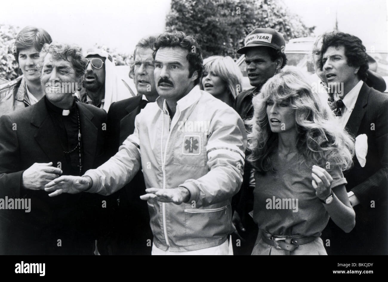 DIE CANNONBALL RUN (1981) DEAN MARTIN, JAMIE FARR, ROGER MOORE, BURT ...