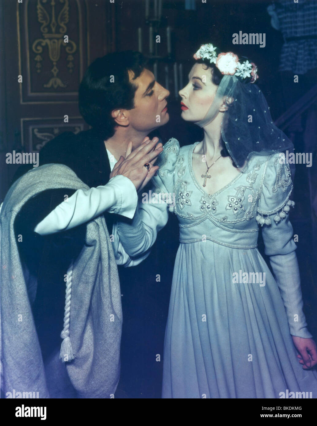 Laurence olivier als romeo -Fotos und -Bildmaterial in hoher Auflösung ...