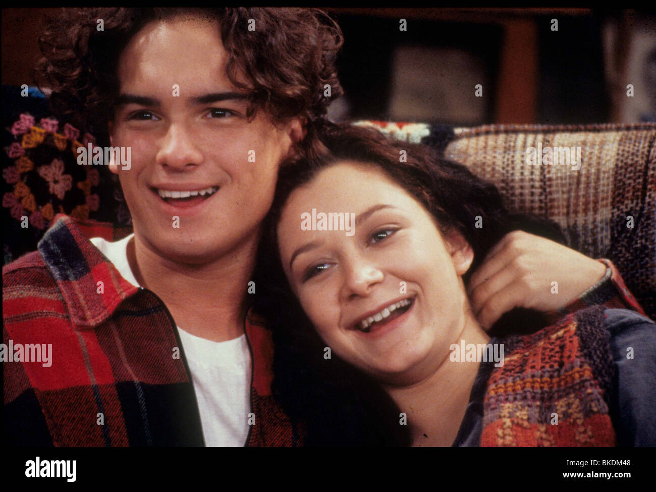 ROSEANNE (TV) JOHNNY GALECKI, SARA GILBERT ROSA 062 Stockfotografie - Alamy