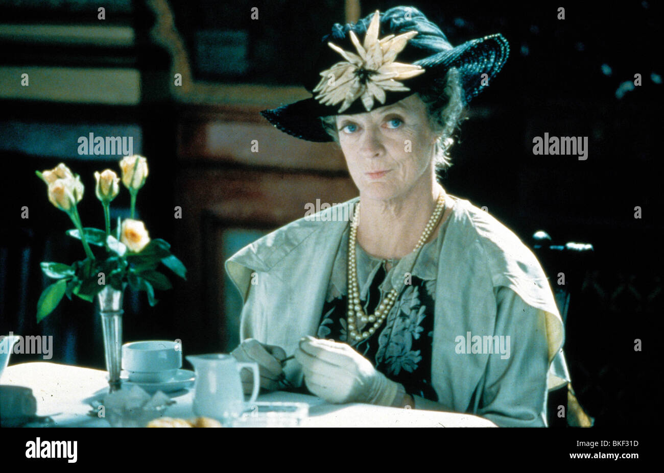 Tee mit mussolini 1999 maggie smith -Fotos und -Bildmaterial in hoher ...
