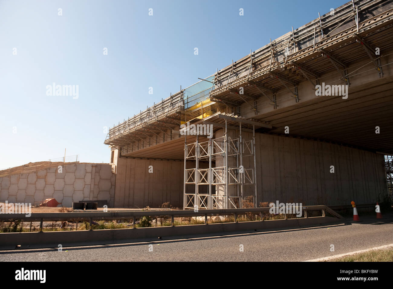 Neue autobahn im bau -Fotos und -Bildmaterial in hoher Auflösung – Alamy