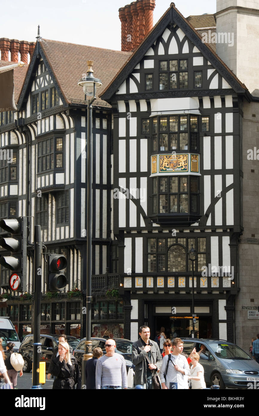 Liberty London Store Stockfotos und -bilder Kaufen - Alamy