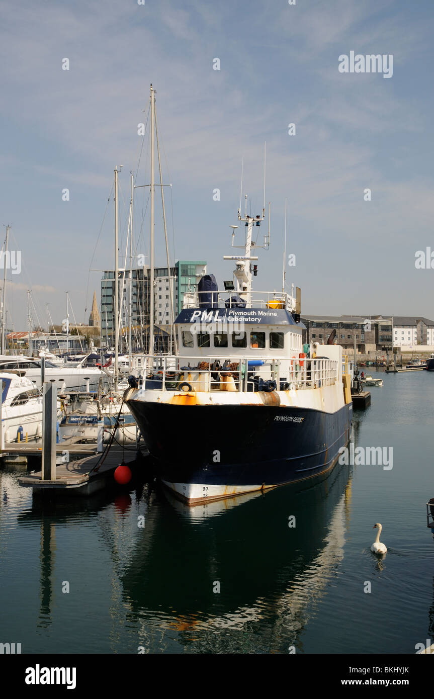 Plymouth Marine Laboratory Forschungsschiff "Plymouth Quest" vor Anker ...