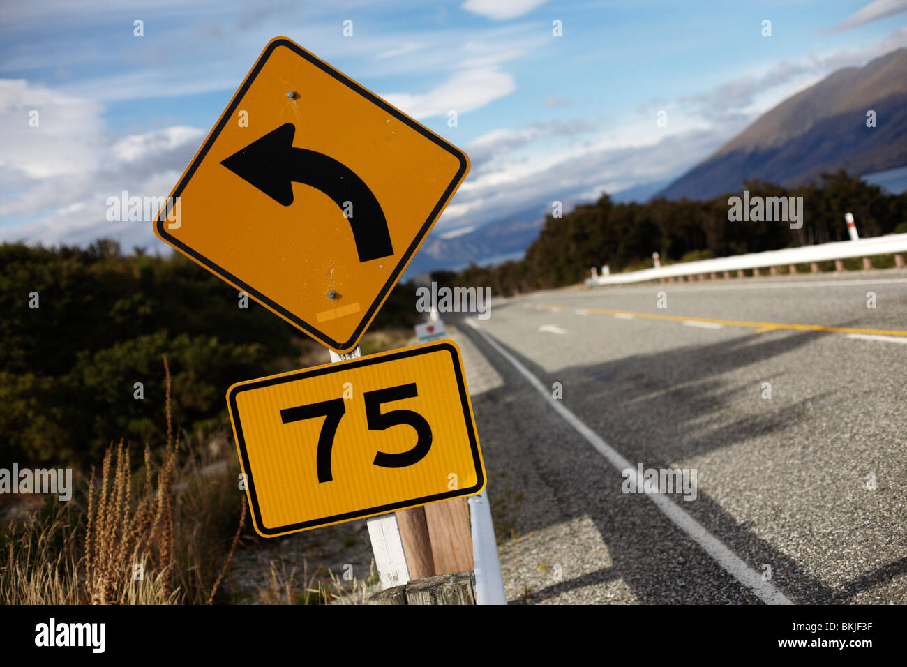 75 grenze -Fotos und -Bildmaterial in hoher Auflösung – Alamy