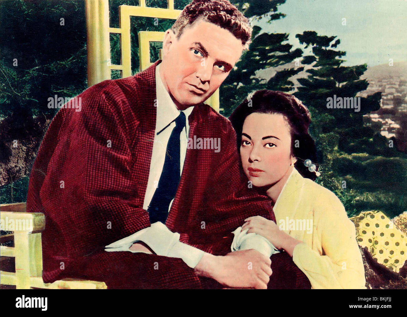 Haus aus bambus 1955 robert stack -Fotos und -Bildmaterial in hoher ...