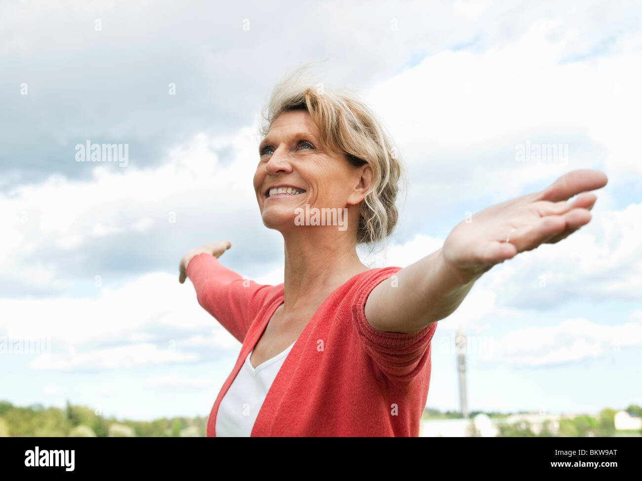 Geben oder ausstrecken -Fotos und -Bildmaterial in hoher Auflösung – Alamy