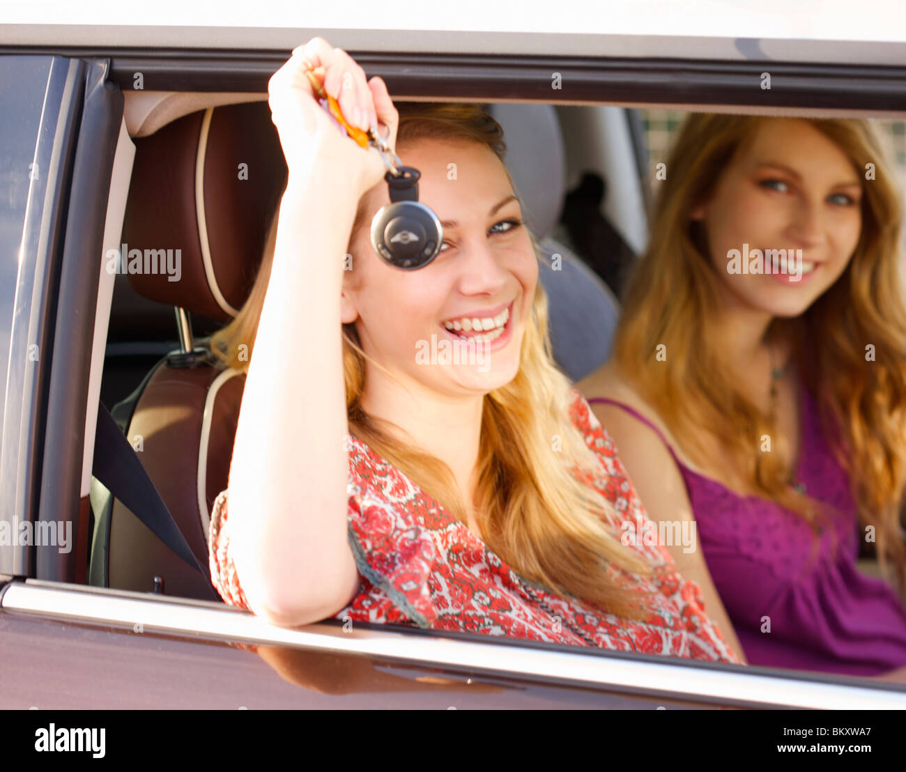 Kreuz durchgestrichen auto -Fotos und -Bildmaterial in hoher Auflösung ...