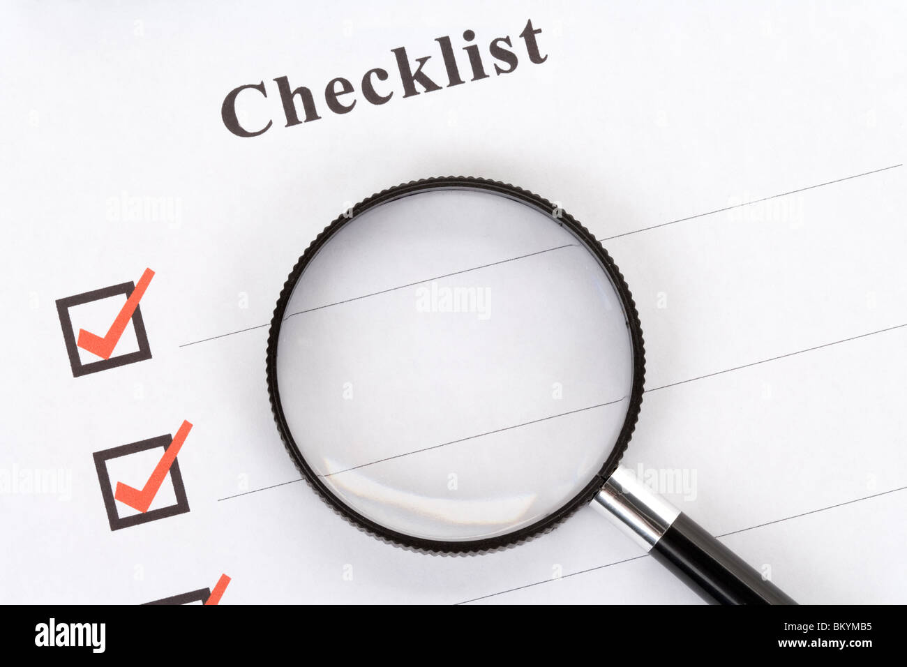 Lupen checkliste -Fotos und -Bildmaterial in hoher Auflösung – Alamy