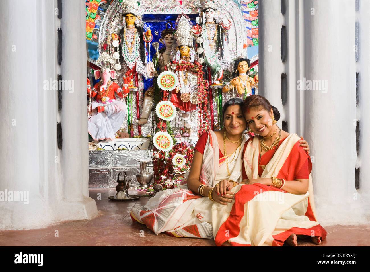 Schwiegermutter schwiegertochter -Fotos und -Bildmaterial in hoher Auflösung – Alamy