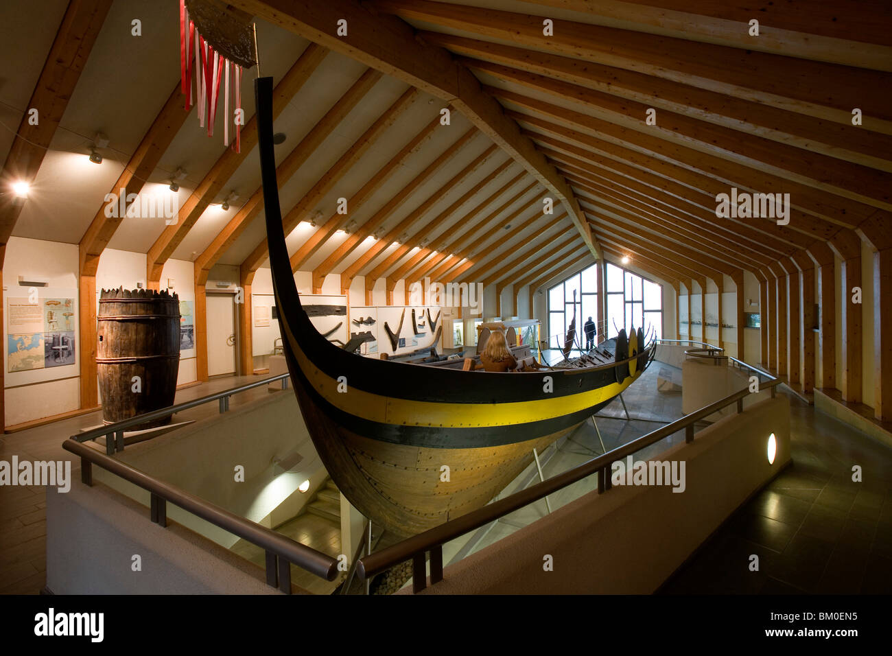 Langes boot wikinger -Fotos und -Bildmaterial in hoher Auflösung – Alamy