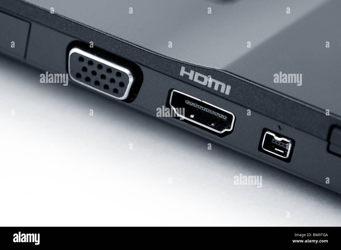 Laptop HDMI-Anschluss schließen Sie shot Stockfotografie - Alamy