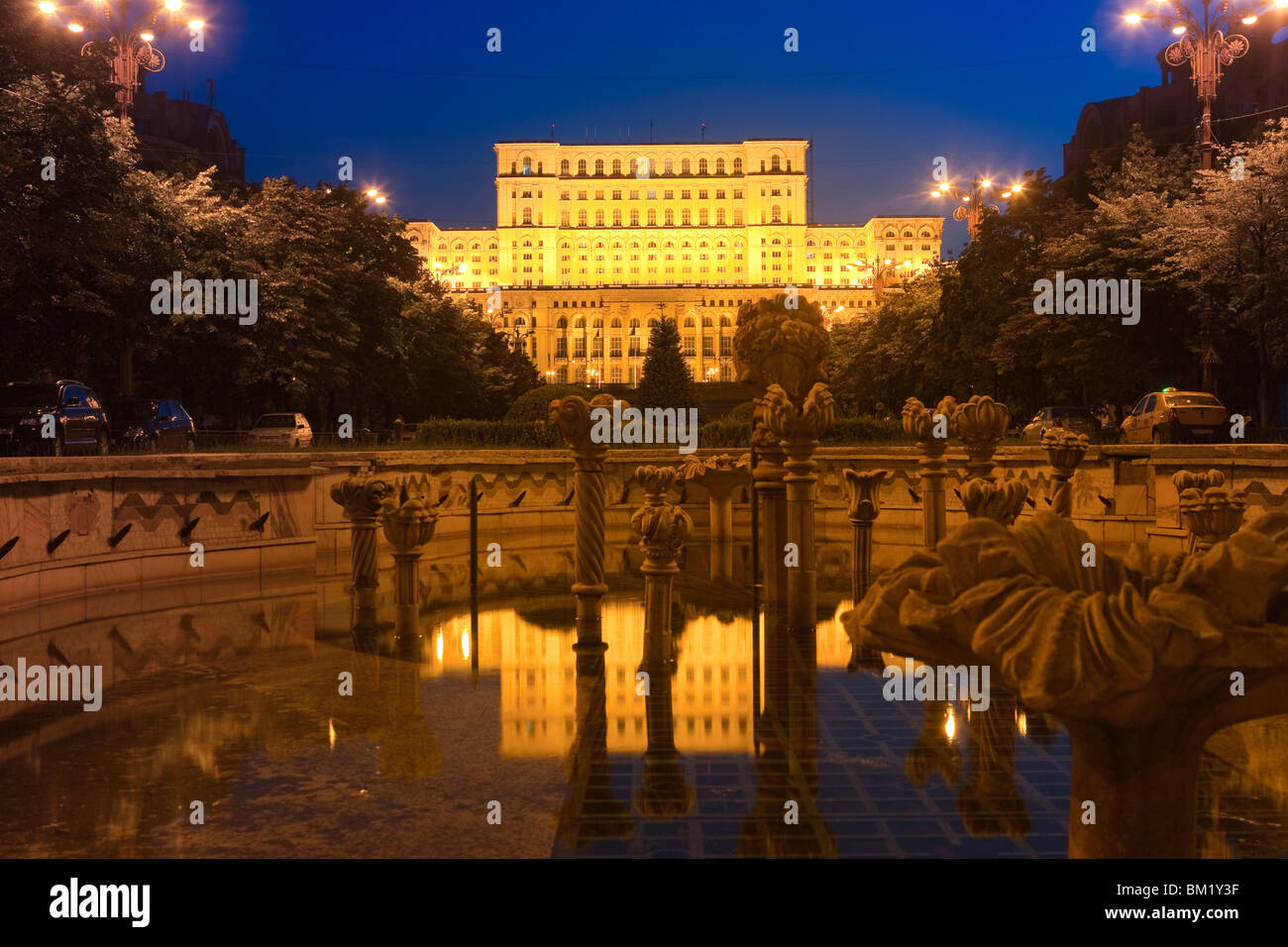 Ceausescu palast -Fotos und -Bildmaterial in hoher Auflösung – Alamy