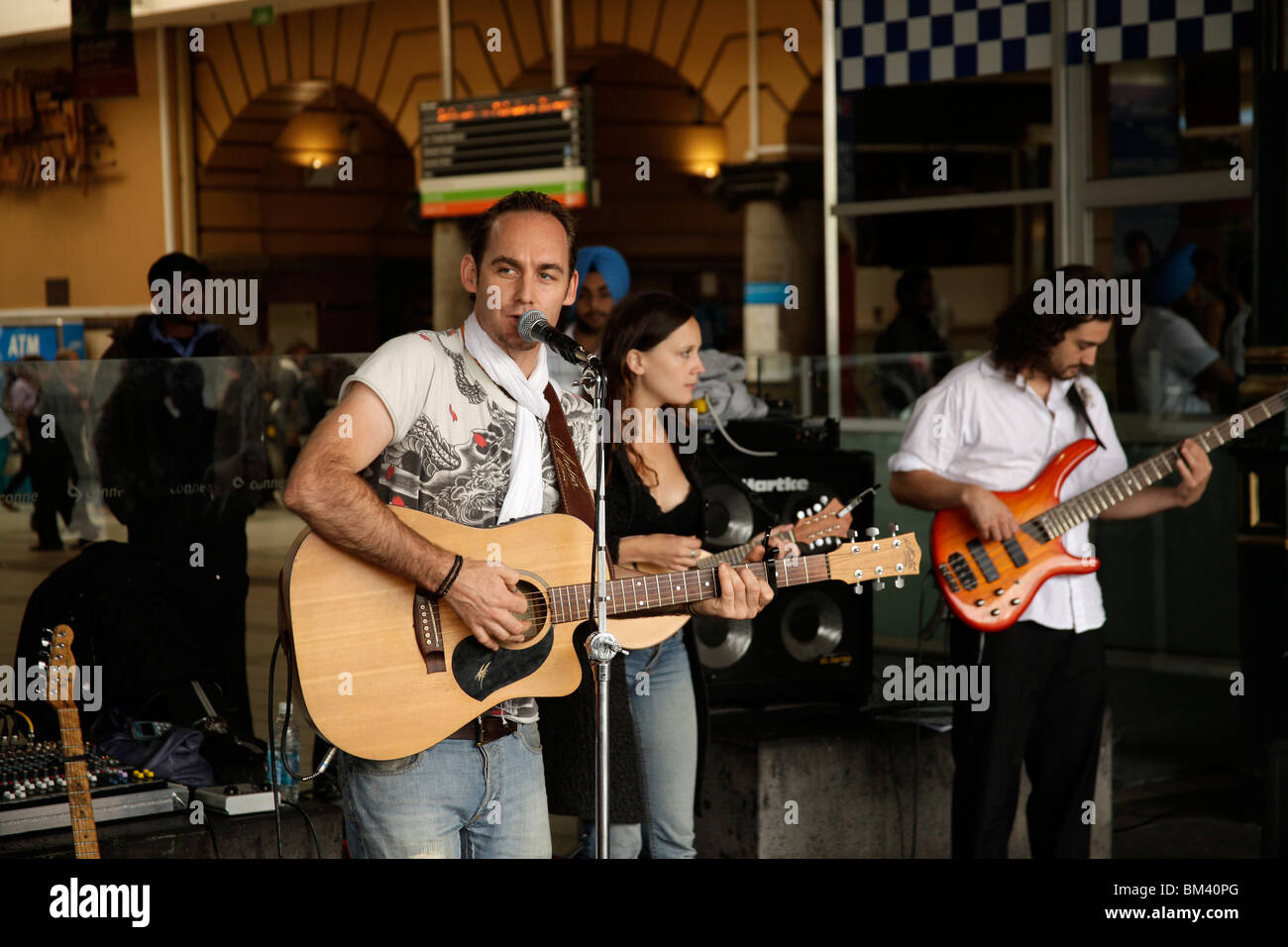 Melbourne band der wunschbrunnen -Fotos und -Bildmaterial in hoher ...