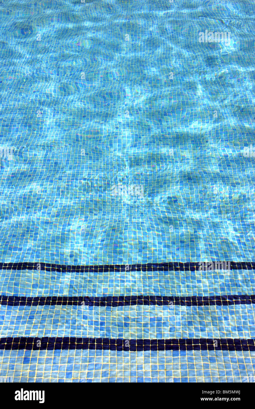 Schwimmbad Fliesen Stockfotos und -bilder Kaufen - Alamy