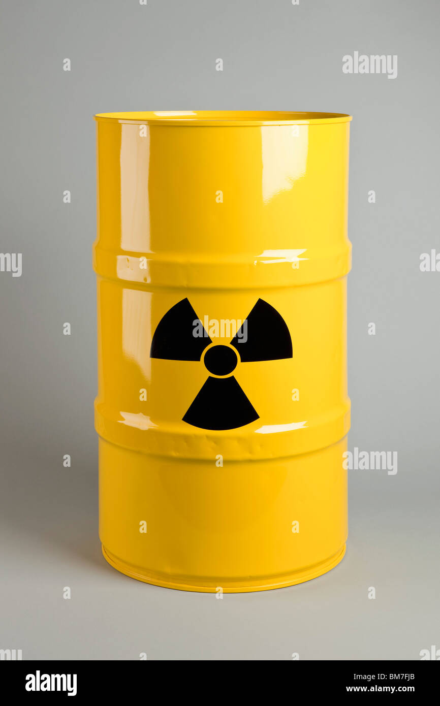 Barrel With Radioactivity Sign Stockfotos und -bilder Kaufen - Alamy