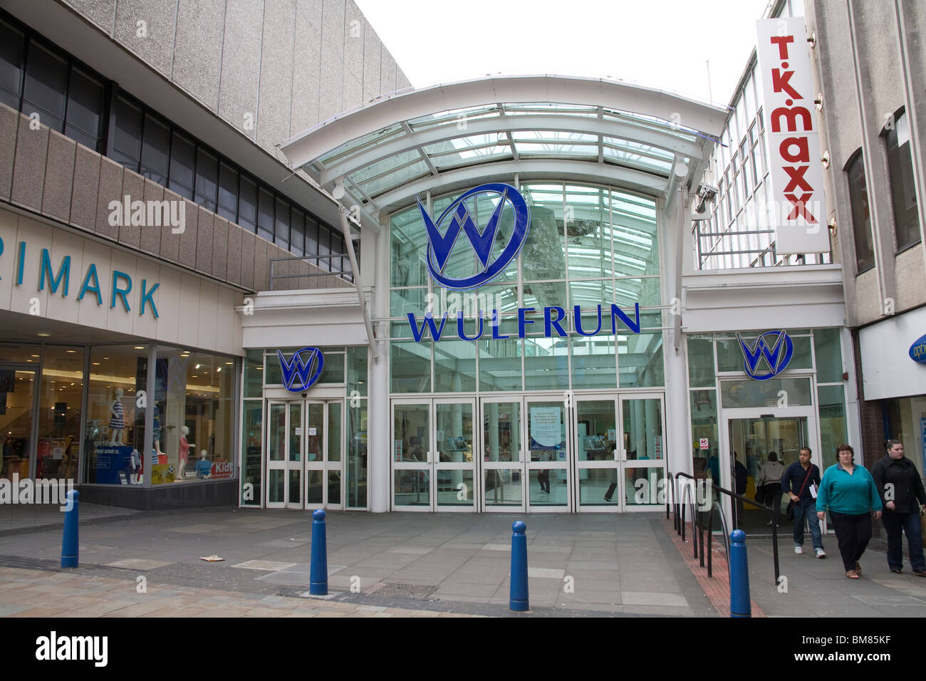 Wulfrun einkaufszentrum -Fotos und -Bildmaterial in hoher Auflösung – Alamy